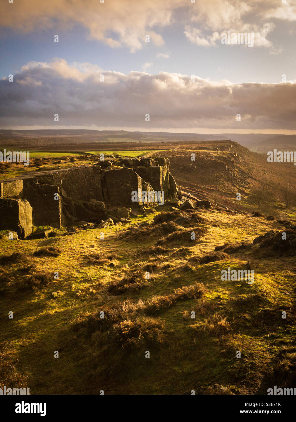 Baslow hi-res stock photography and images - Alamy