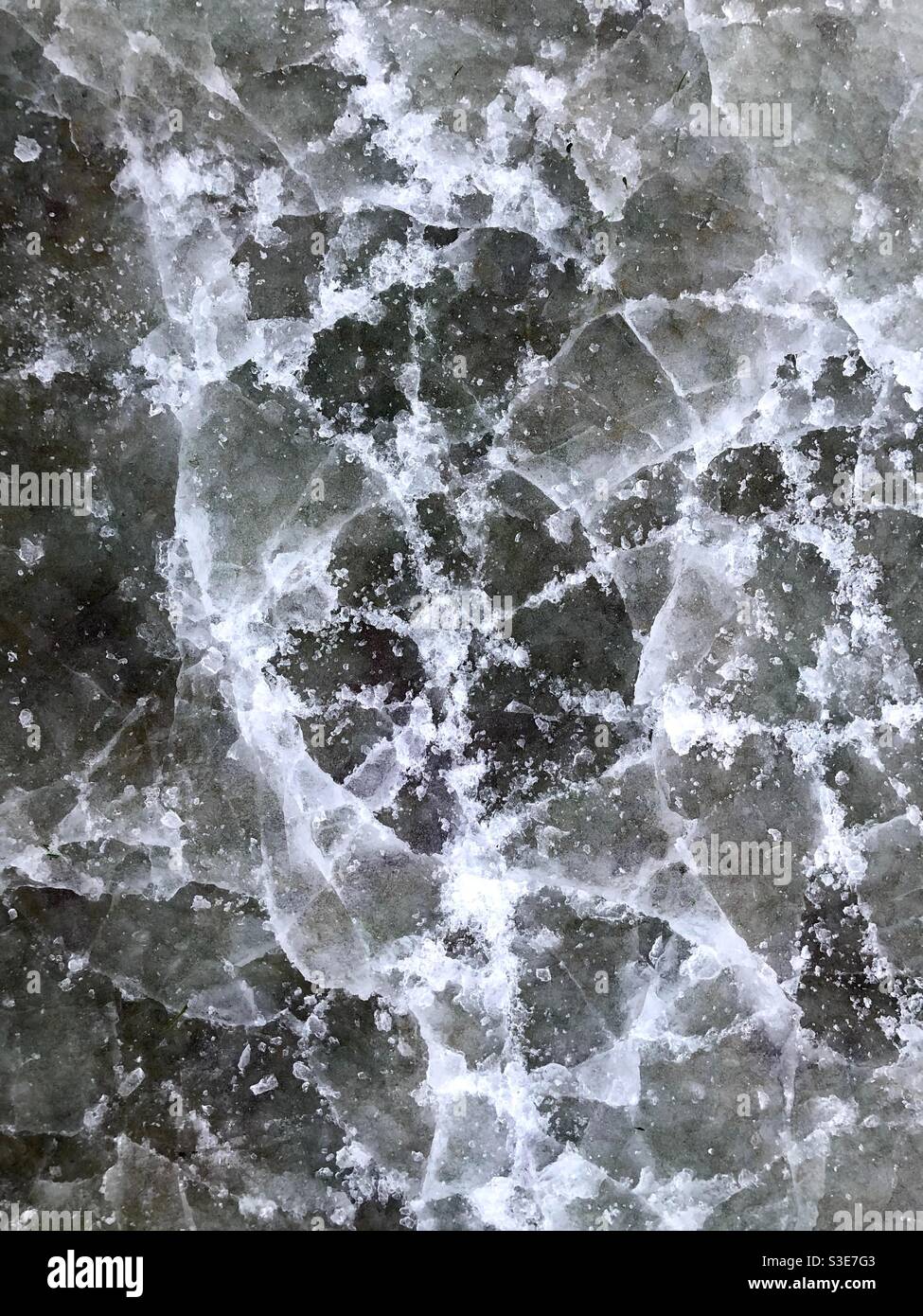 Cracked ice background hi-res stock photography and images - Alamy