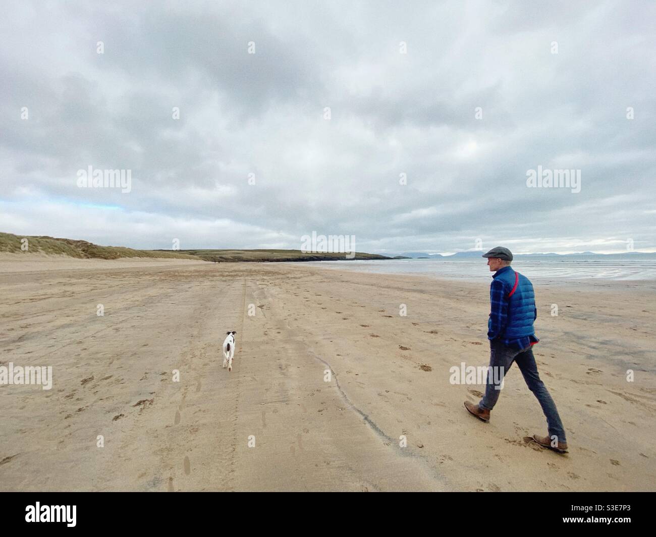 Aberffraw mountain hi-res stock photography and images - Alamy