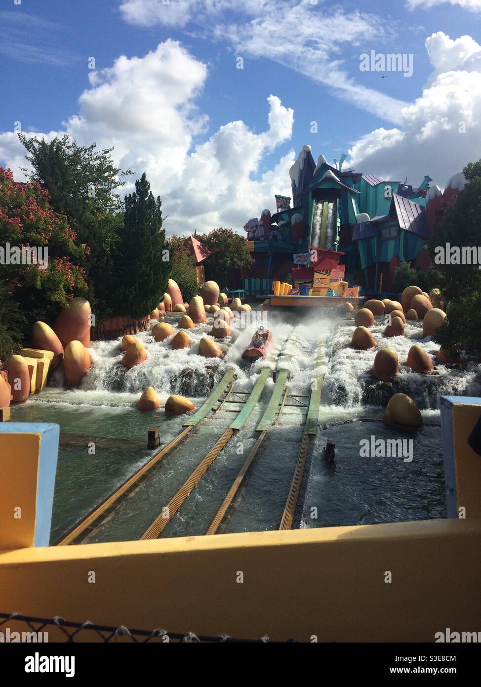 Log flume water ride hi-res stock photography and images - Alamy