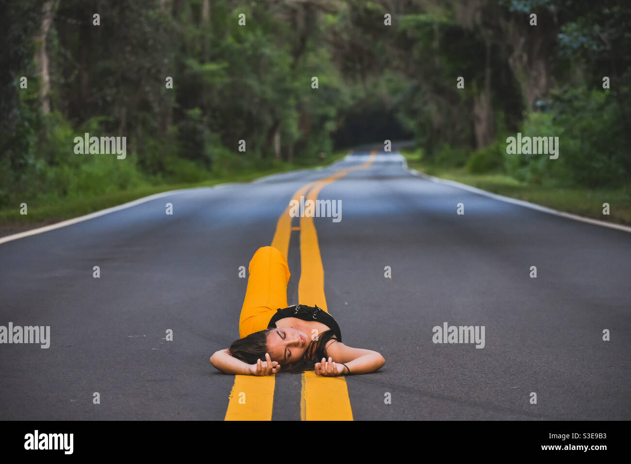 Road portrait hi-res stock photography and images - Alamy