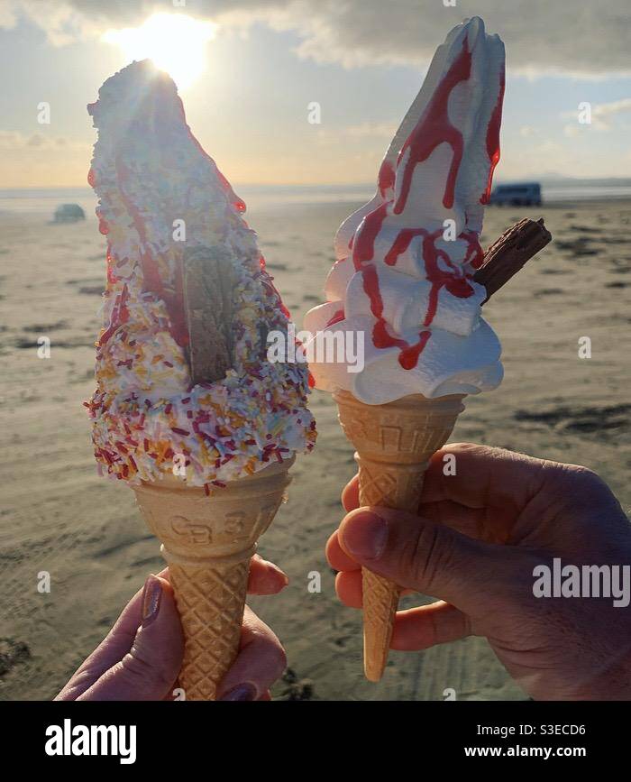 Whipped Ice Cream Beach High Resolution Stock Photography and Images ...