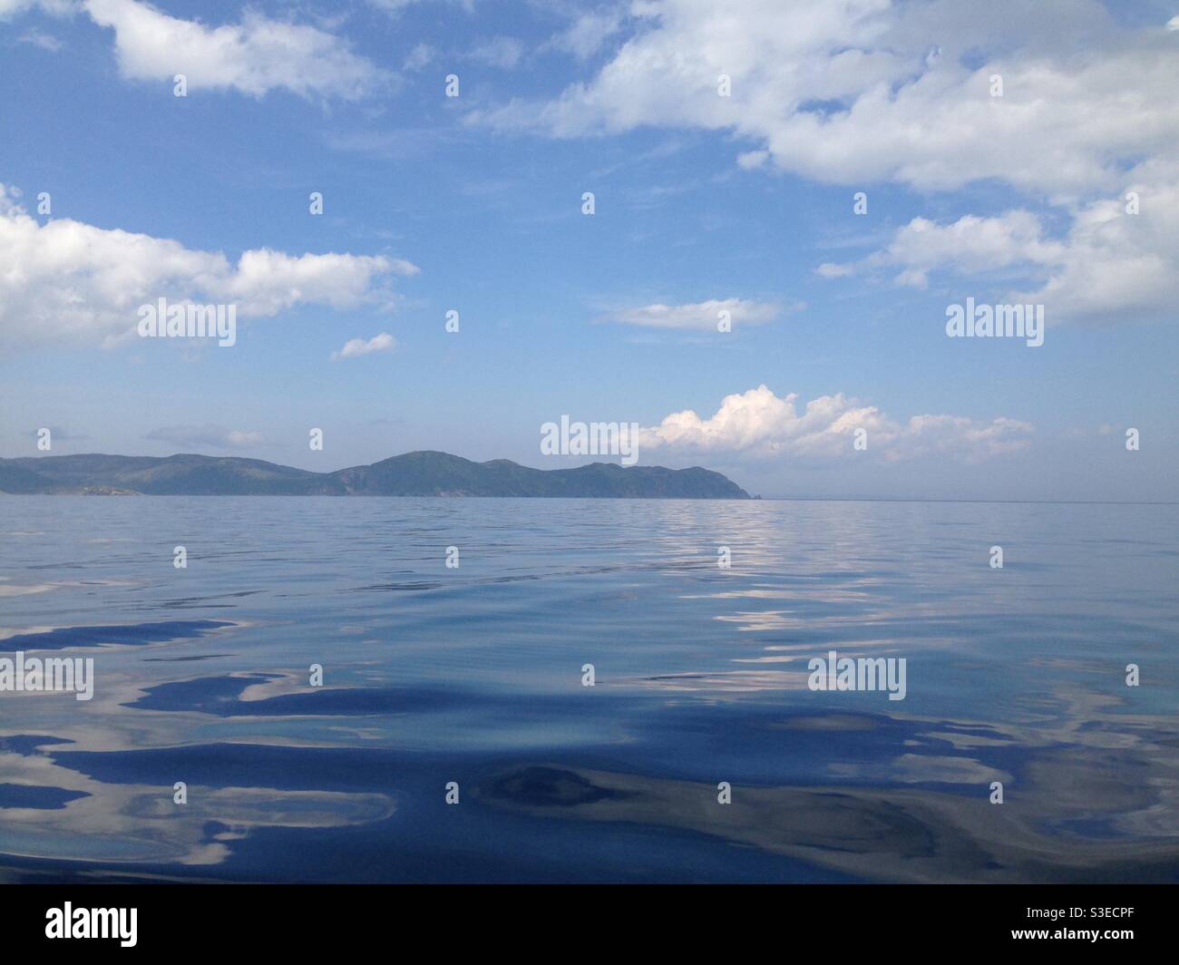 Open ocean waves hi-res stock photography and images - Alamy