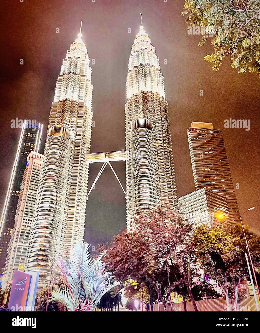 Twin tower hi-res stock photography and images - Alamy
