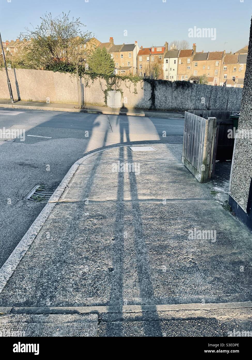 Shadow london street hi-res stock photography and images - Alamy