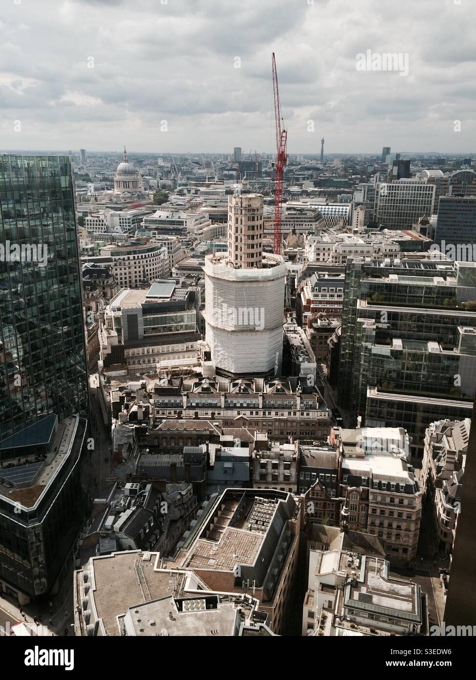 One angel square hi-res stock photography and images - Alamy