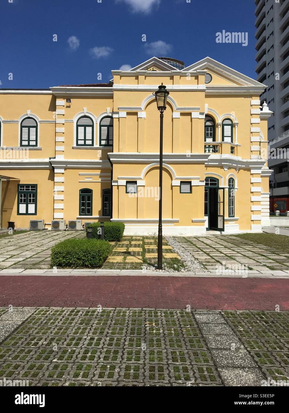 Rumah hi-res stock photography and images - Alamy