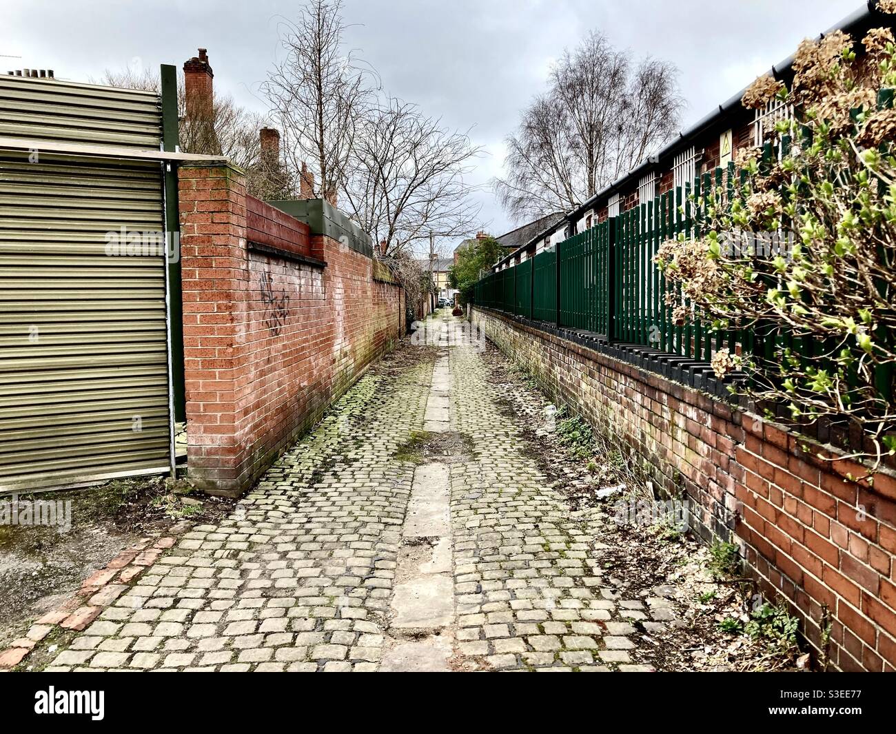 Cobbles alley hi-res stock photography and images - Alamy