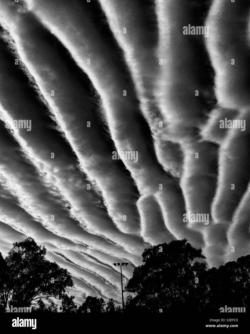 Weather patterns hi-res stock photography and images - Alamy