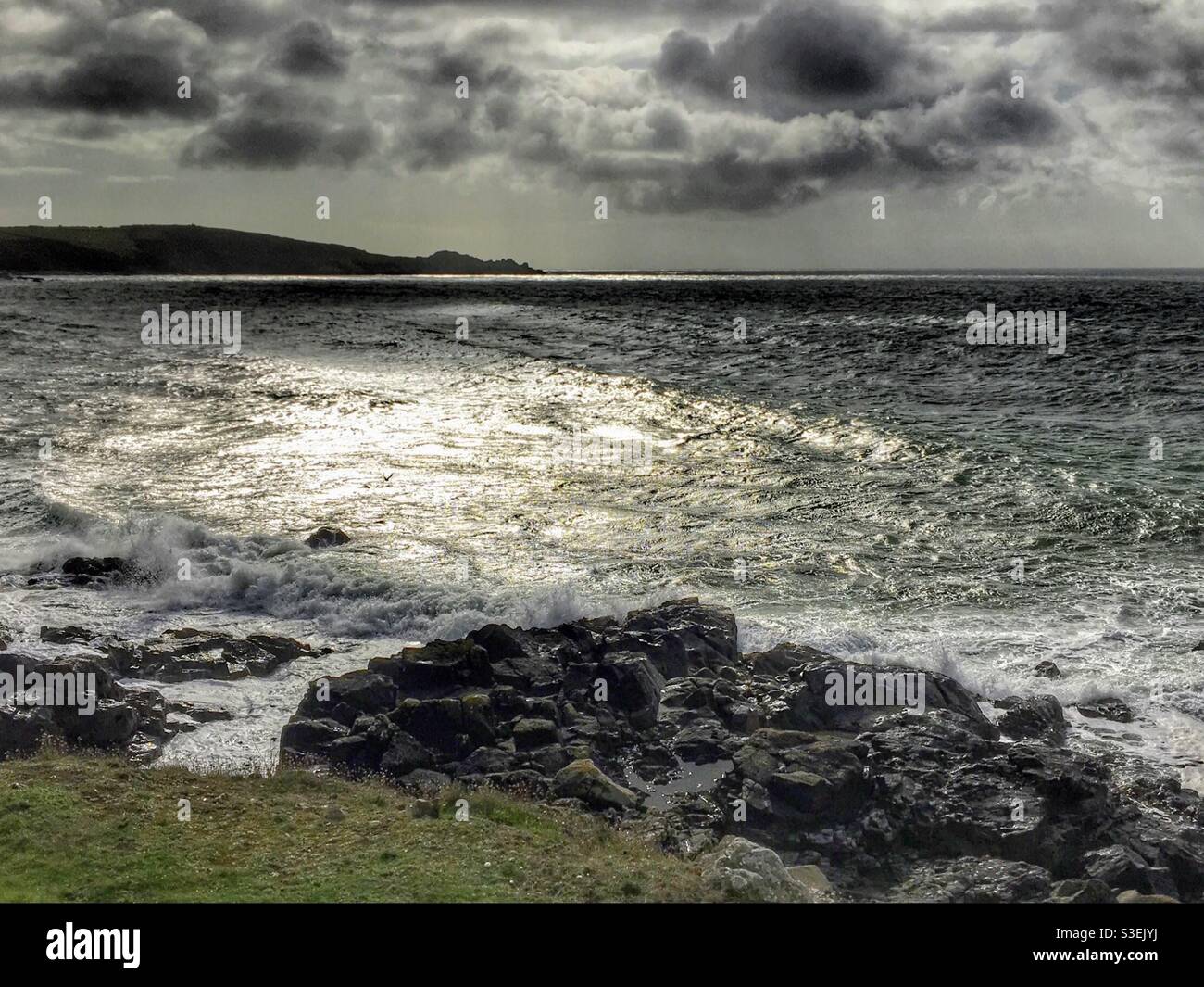 Cornish seascape hi-res stock photography and images - Alamy
