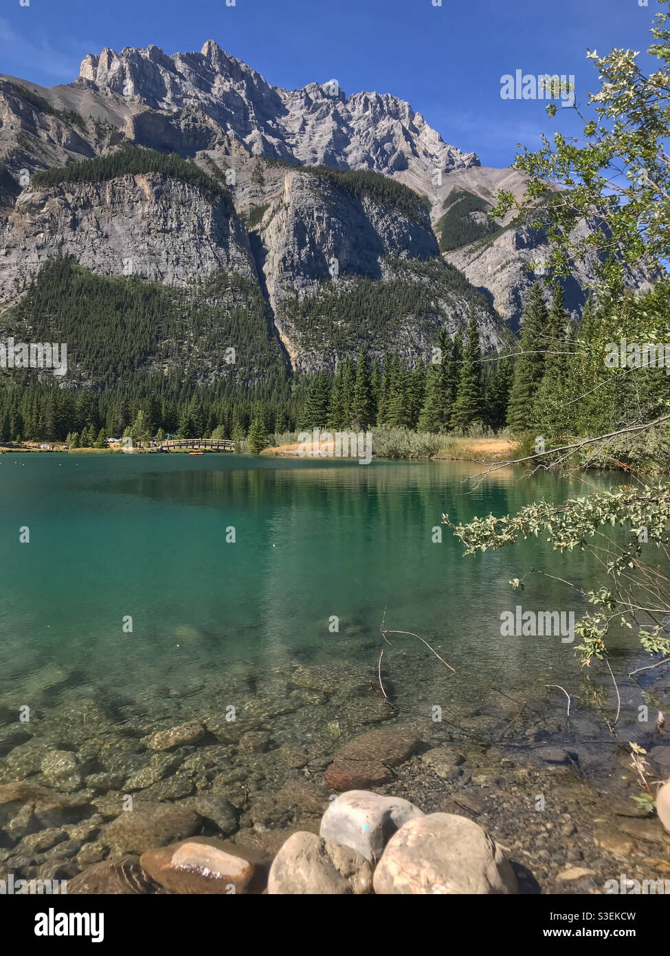 Cascade Pond, at the base of Cascade Mountain in the Canadian Rockies ...