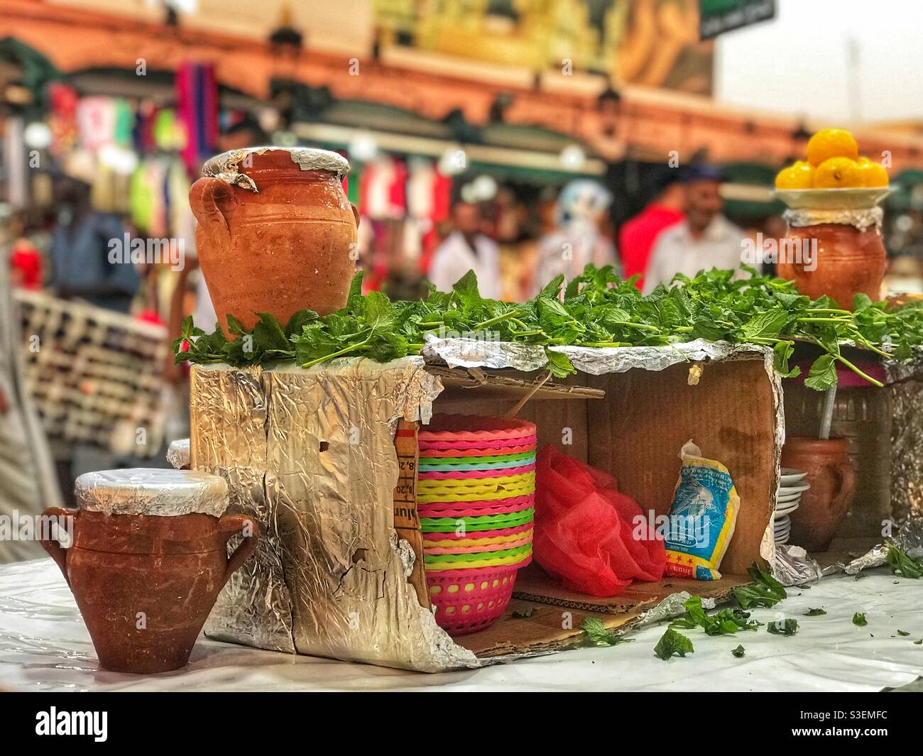 Market stalls marrakech hi-res stock photography and images - Alamy