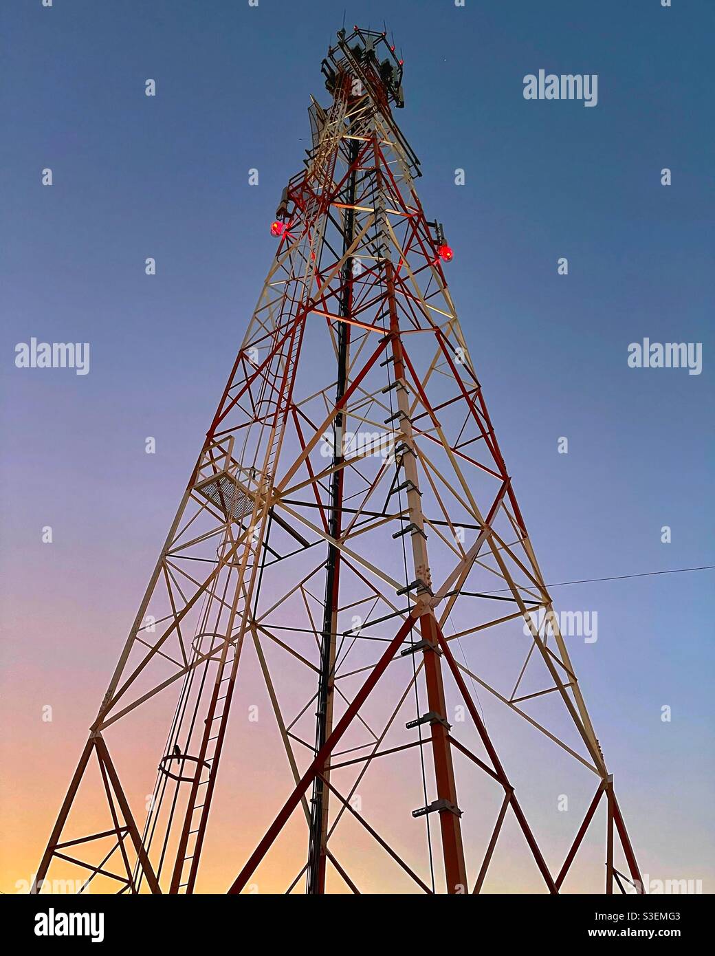 Lightning beams hi-res stock photography and images - Alamy