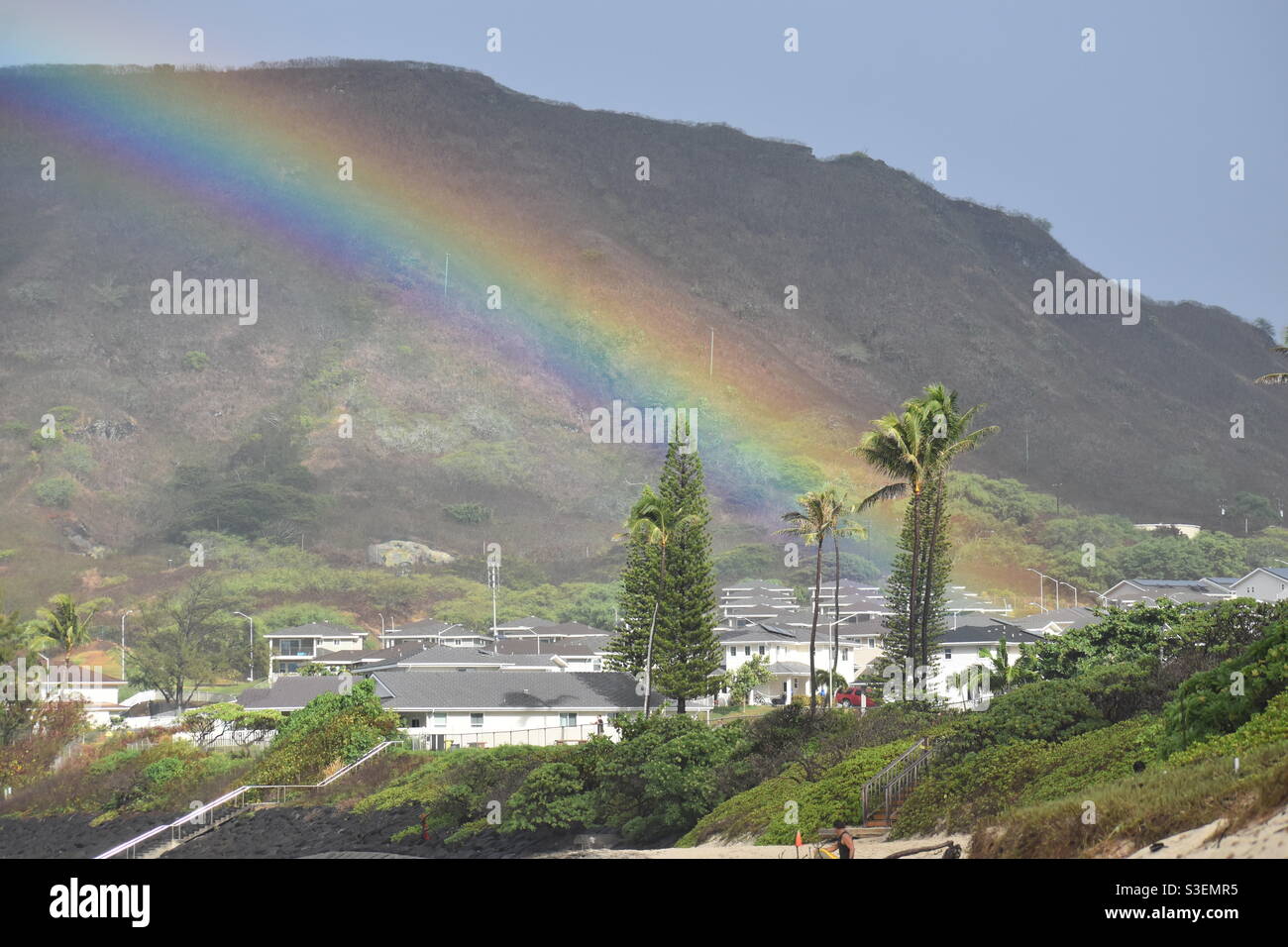 Rainbows hawaii hi-res stock photography and images - Alamy