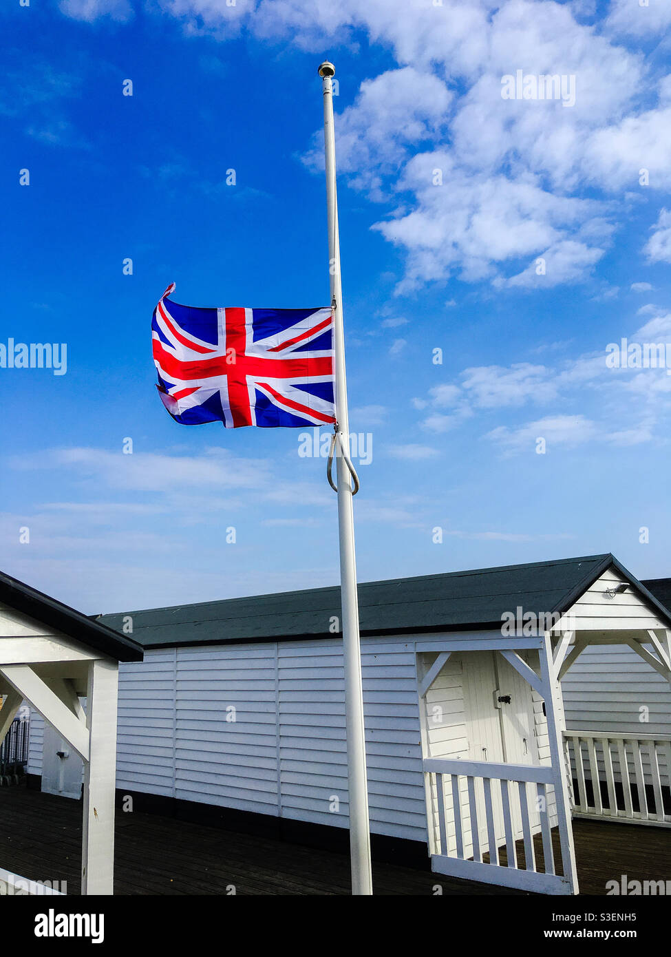 Flying at half mast hi-res stock photography and images - Alamy