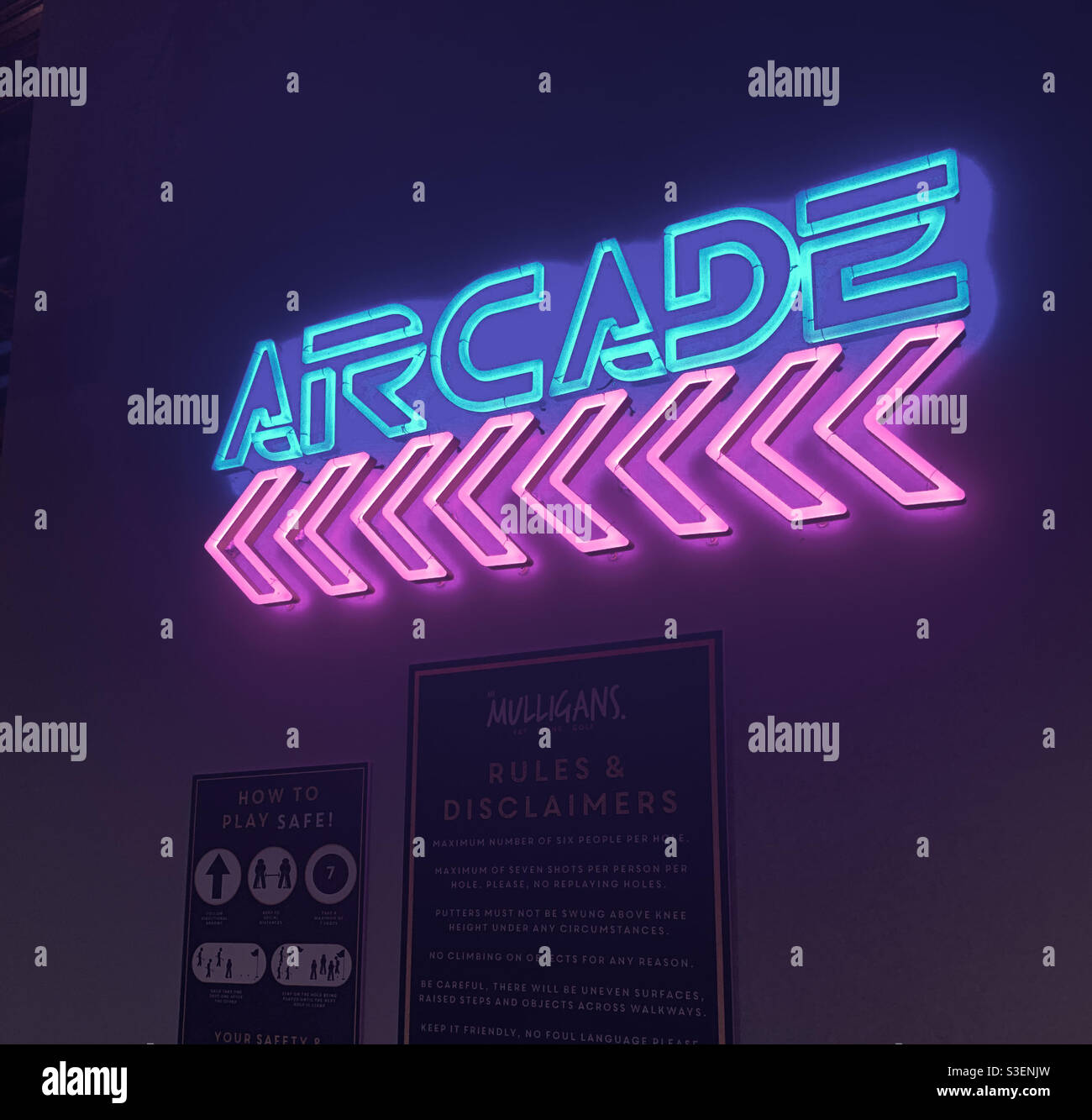 Mini Golf Sign High Resolution Stock Photography and Images - Alamy