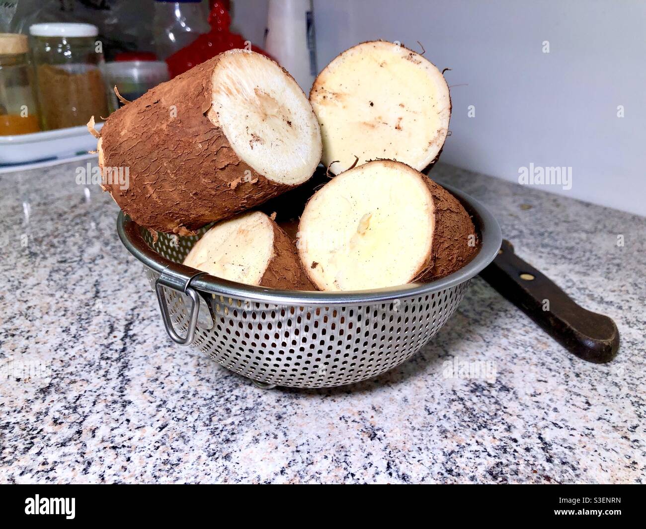 Cassava brazil hi-res stock photography and images - Alamy