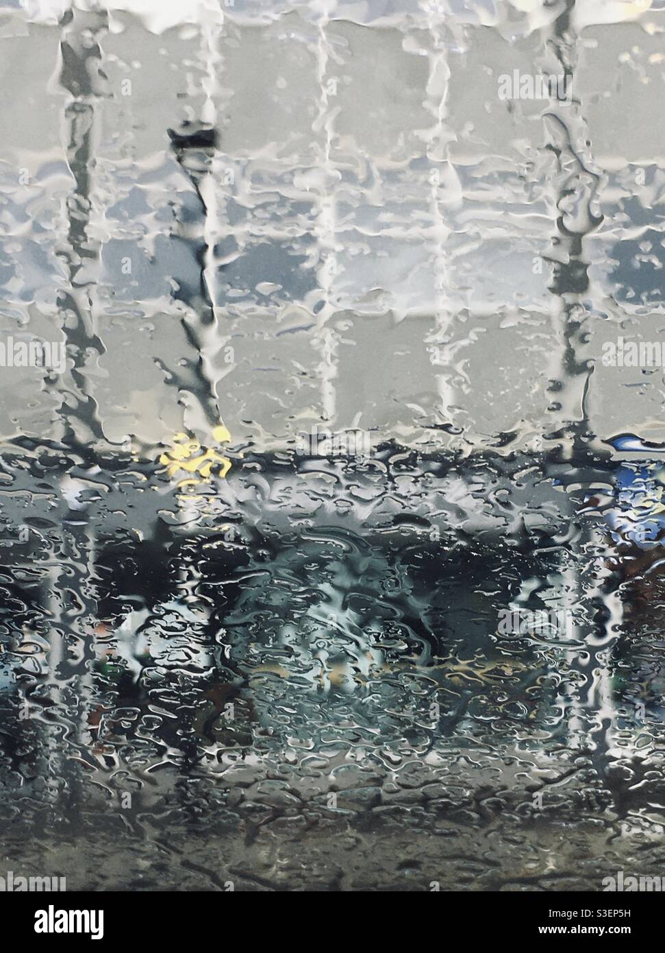 Through windscreen hi-res stock photography and images - Alamy