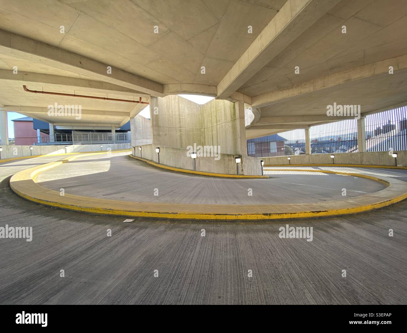 Car park tesco hi-res stock photography and images - Alamy