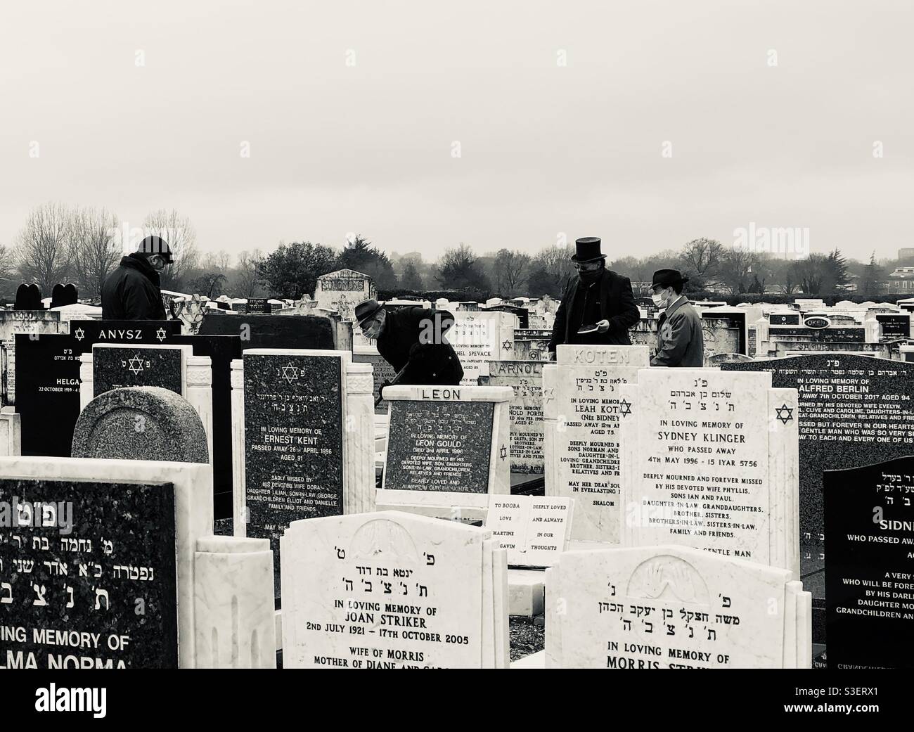 A British orthodox Jewish funeral under Covid regulations, filling the ...