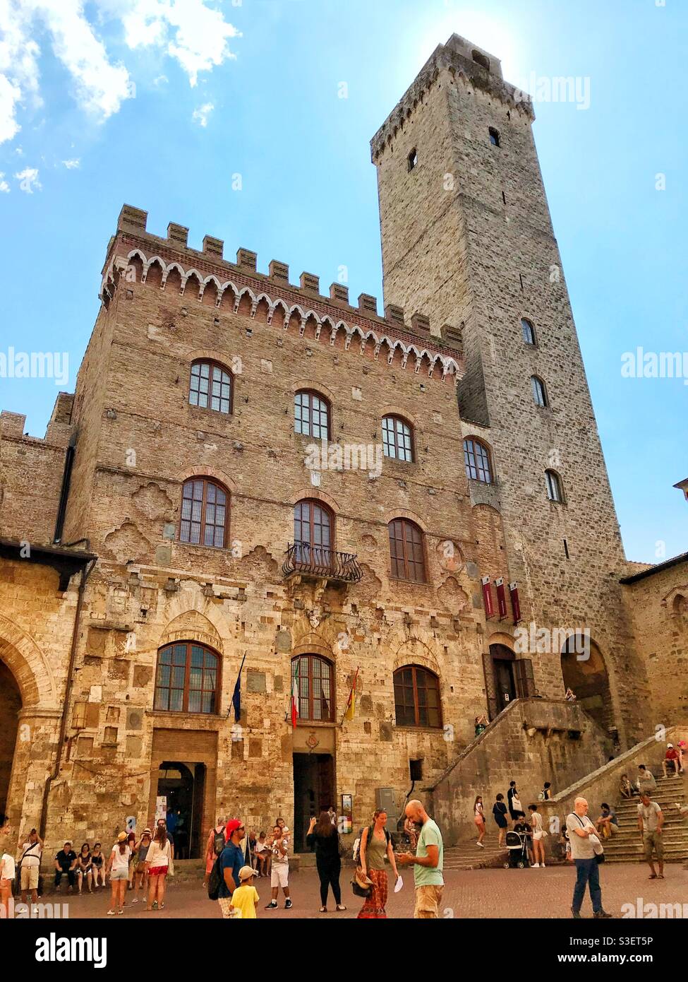 Town hall san gimignano hi-res stock photography and images - Alamy