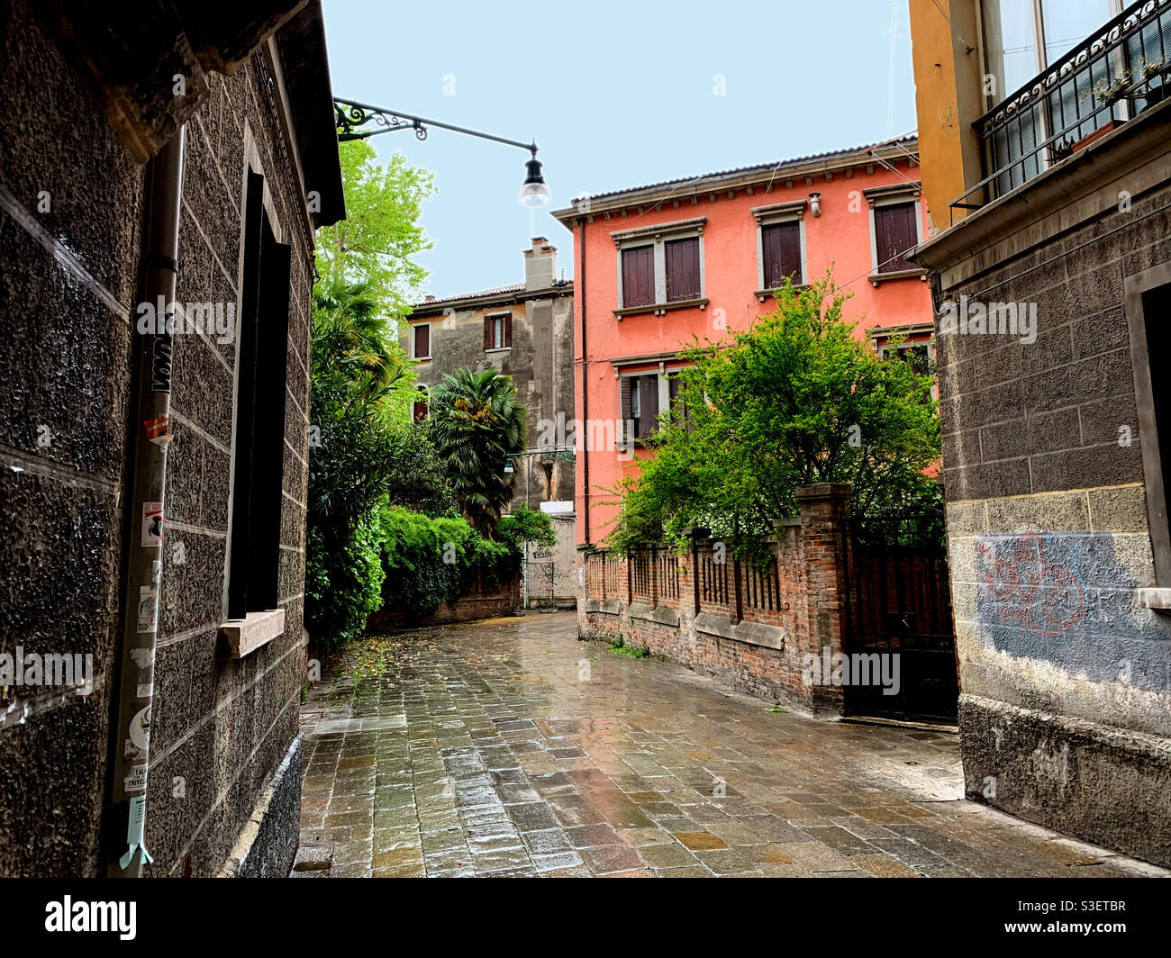 Rain Alley High Resolution Stock Photography and Images - Alamy