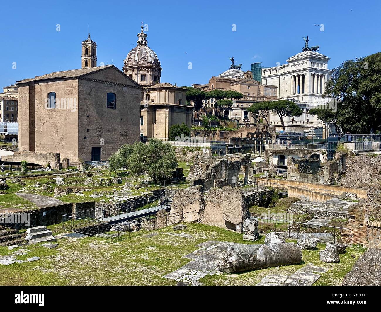 Fori imperiali architecture hi-res stock photography and images - Alamy