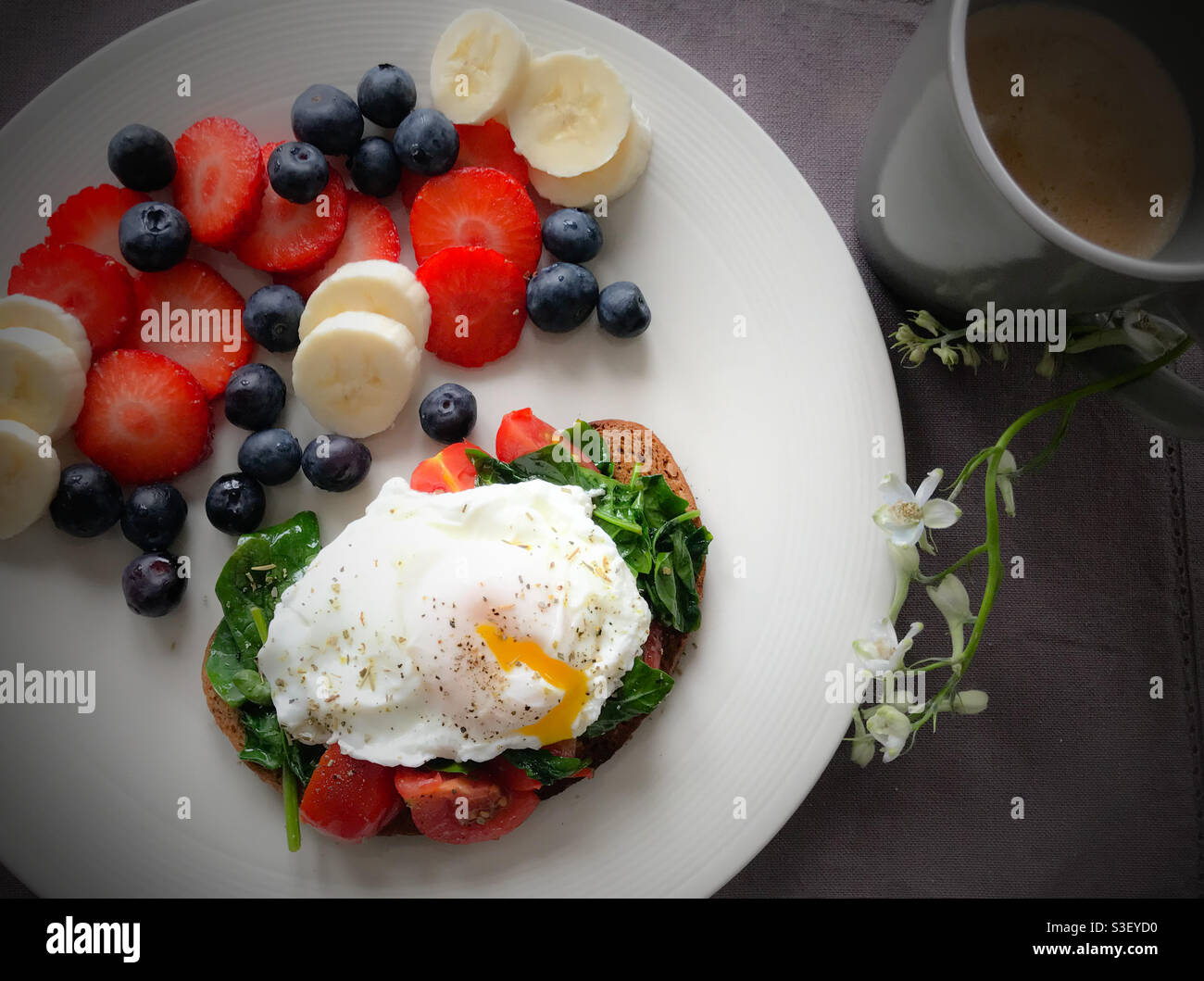 Brunch break hi-res stock photography and images - Alamy