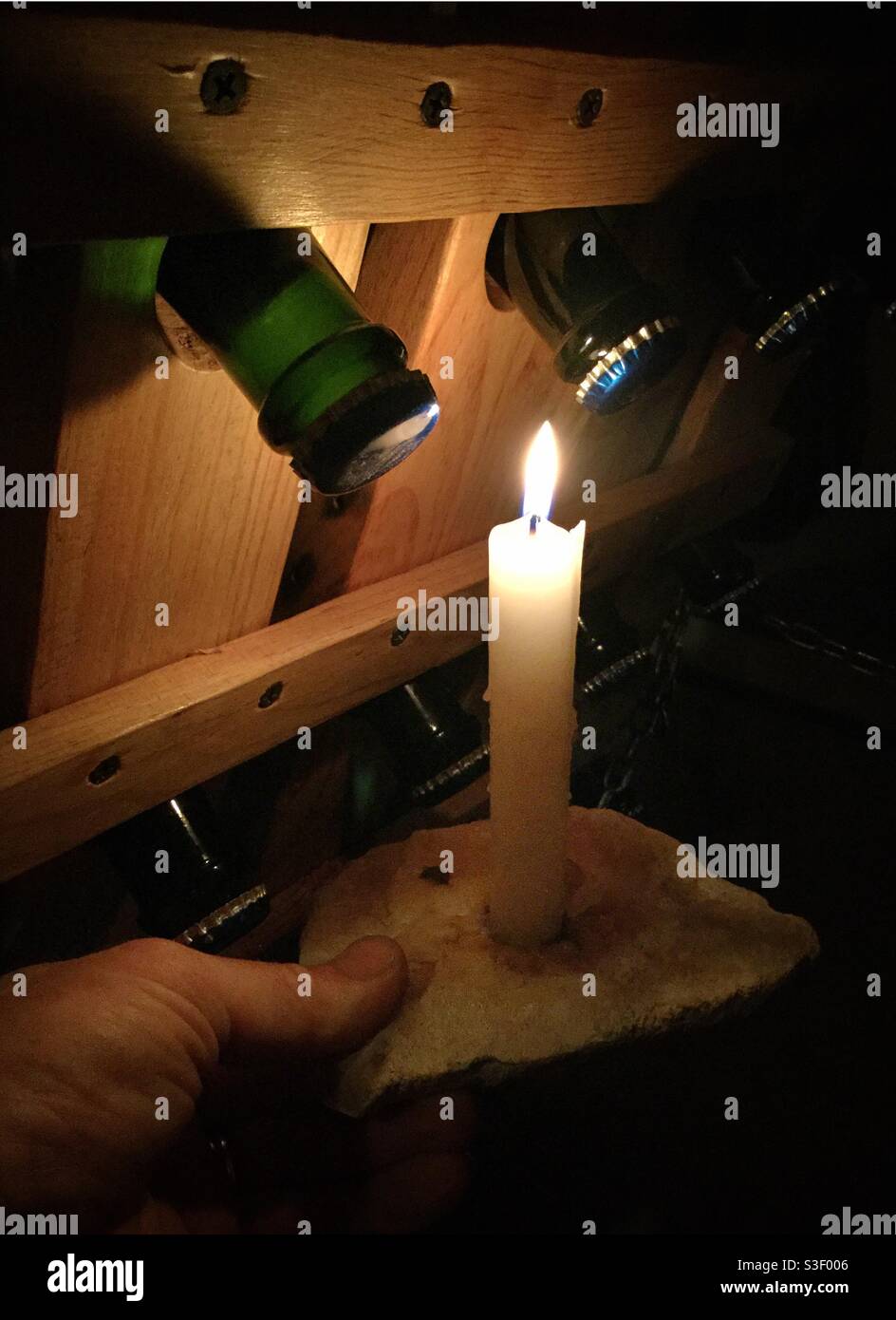 Riddling rack hi-res stock photography and images - Alamy