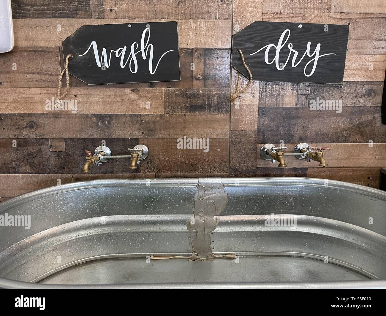 Hand washing station hi-res stock photography and images - Alamy