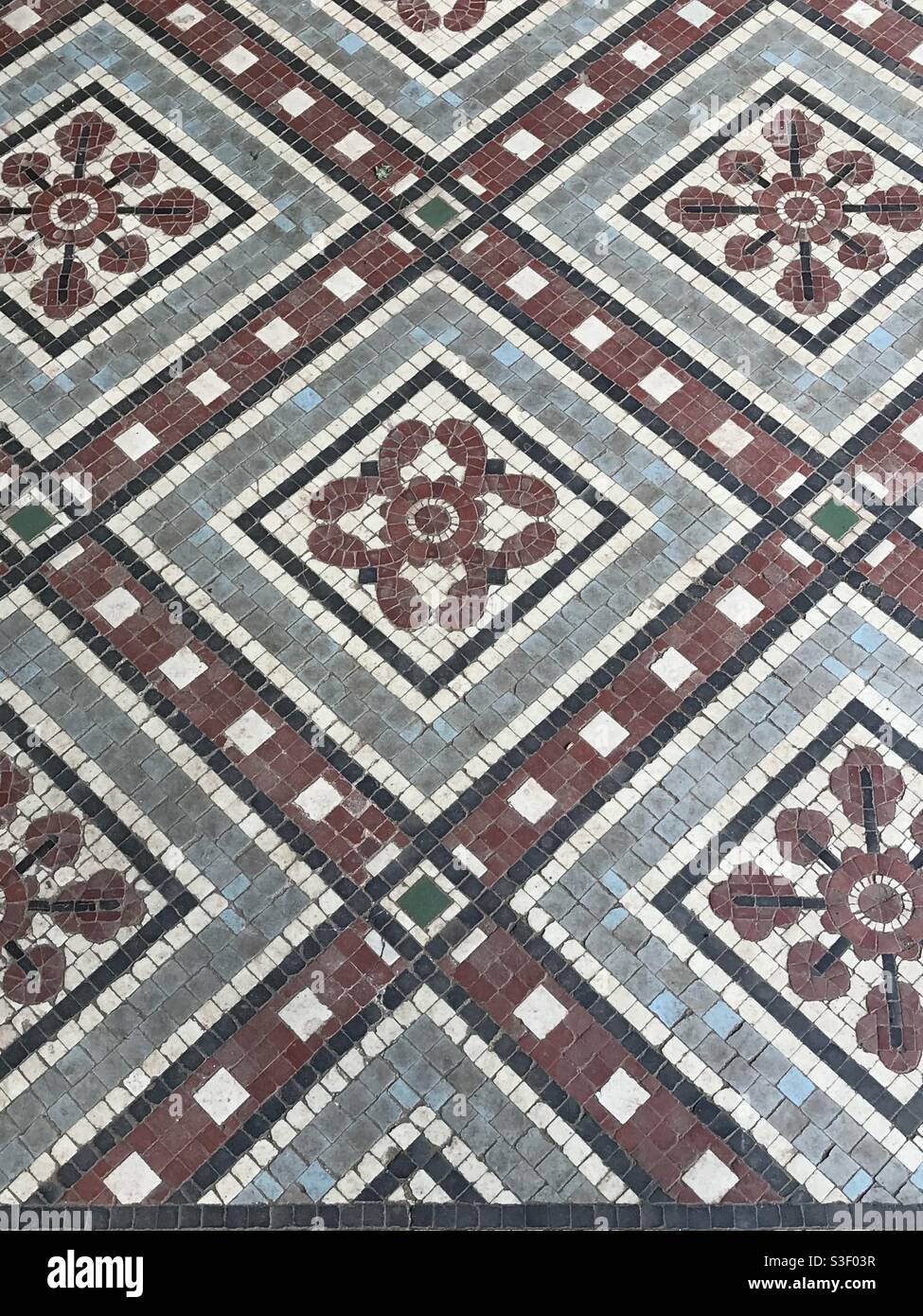 Patterned Floor Tiles High Resolution Stock Photography and Images - Alamy