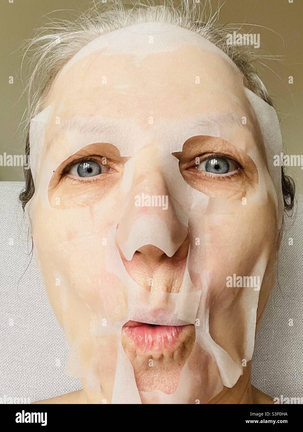 Woman facial mask using hi-res stock photography and images - Alamy
