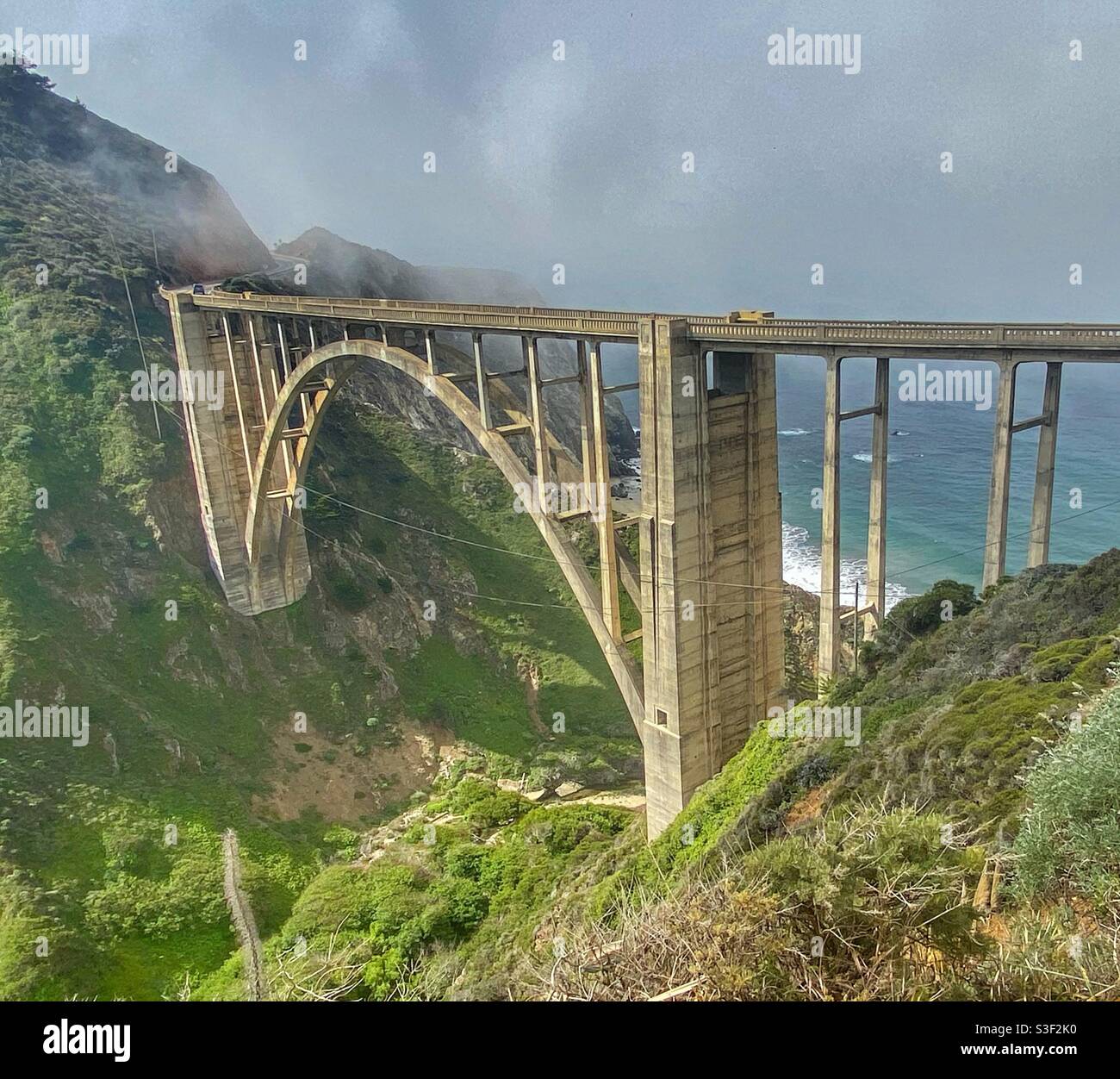 Bridge on highway hi-res stock photography and images - Alamy