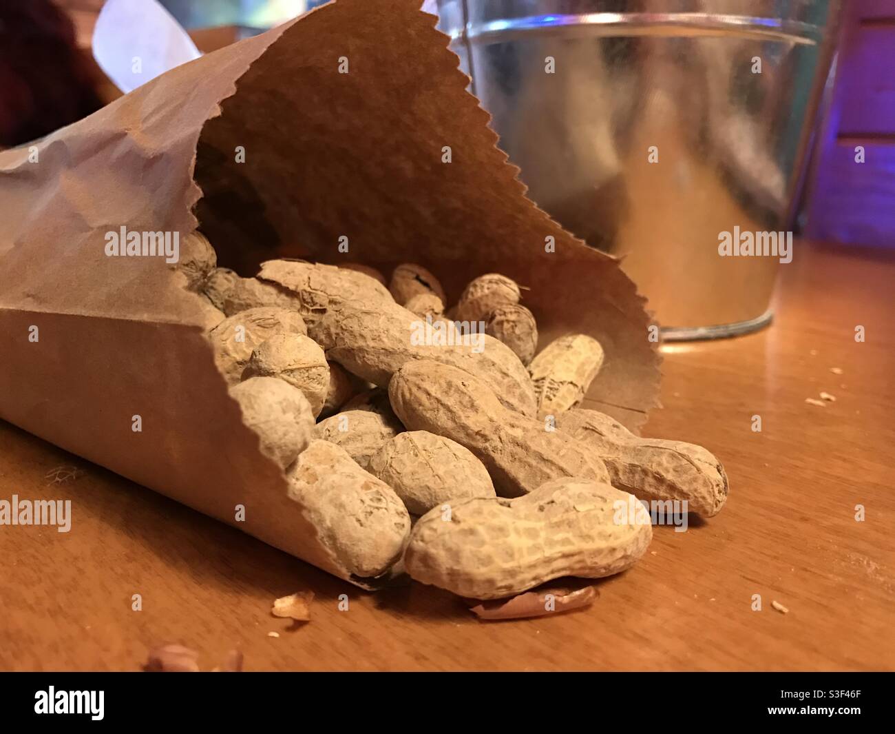 Snacks nuts hi-res stock photography and images - Alamy