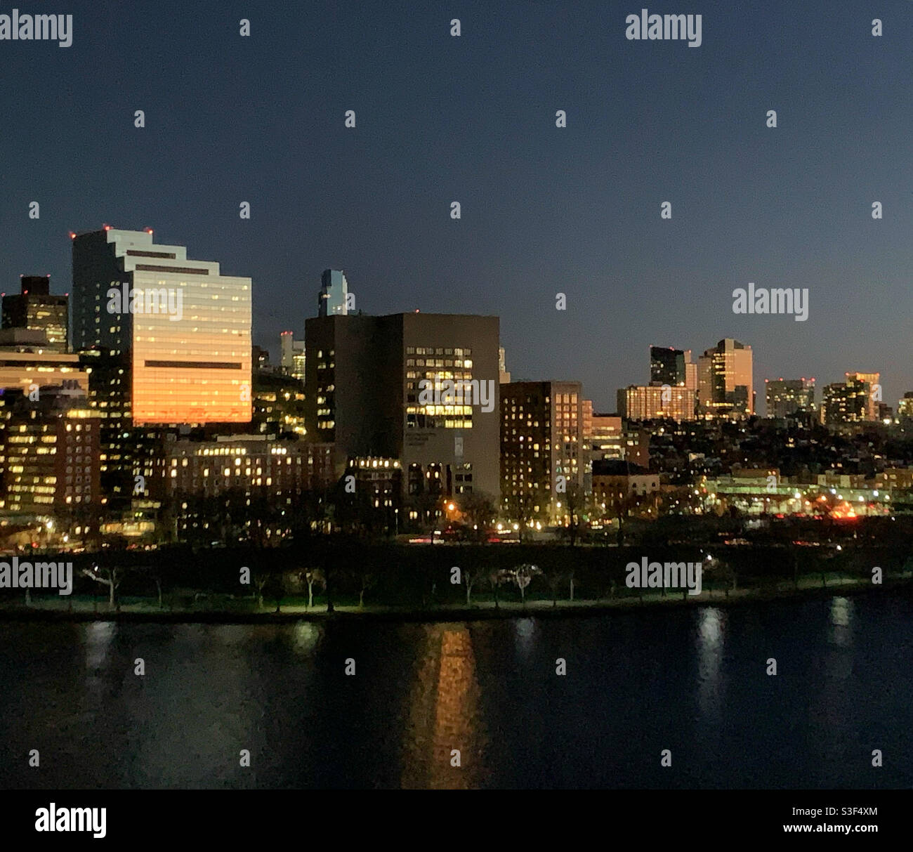 Boston night skyline evening hi-res stock photography and images - Alamy