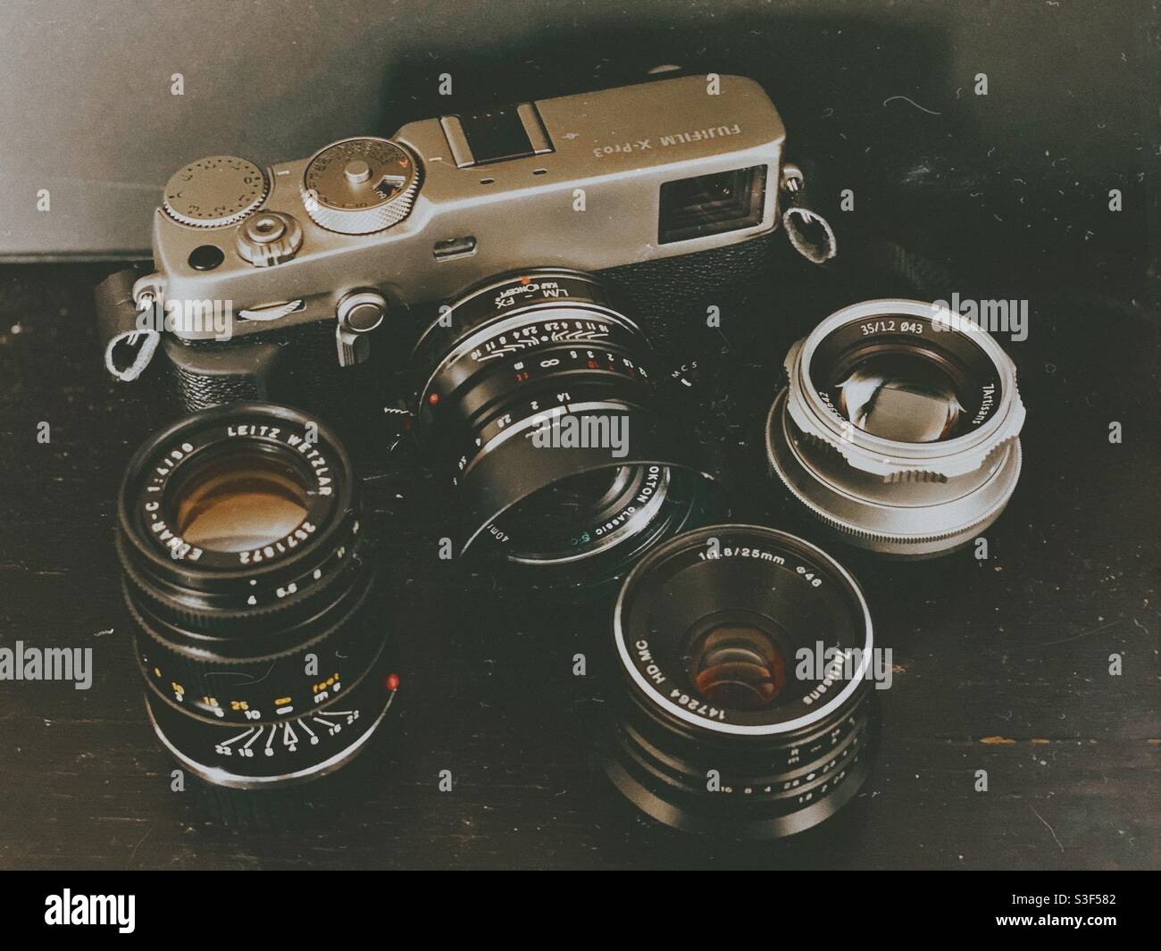 Appareil fuji hi-res stock photography and images - Alamy