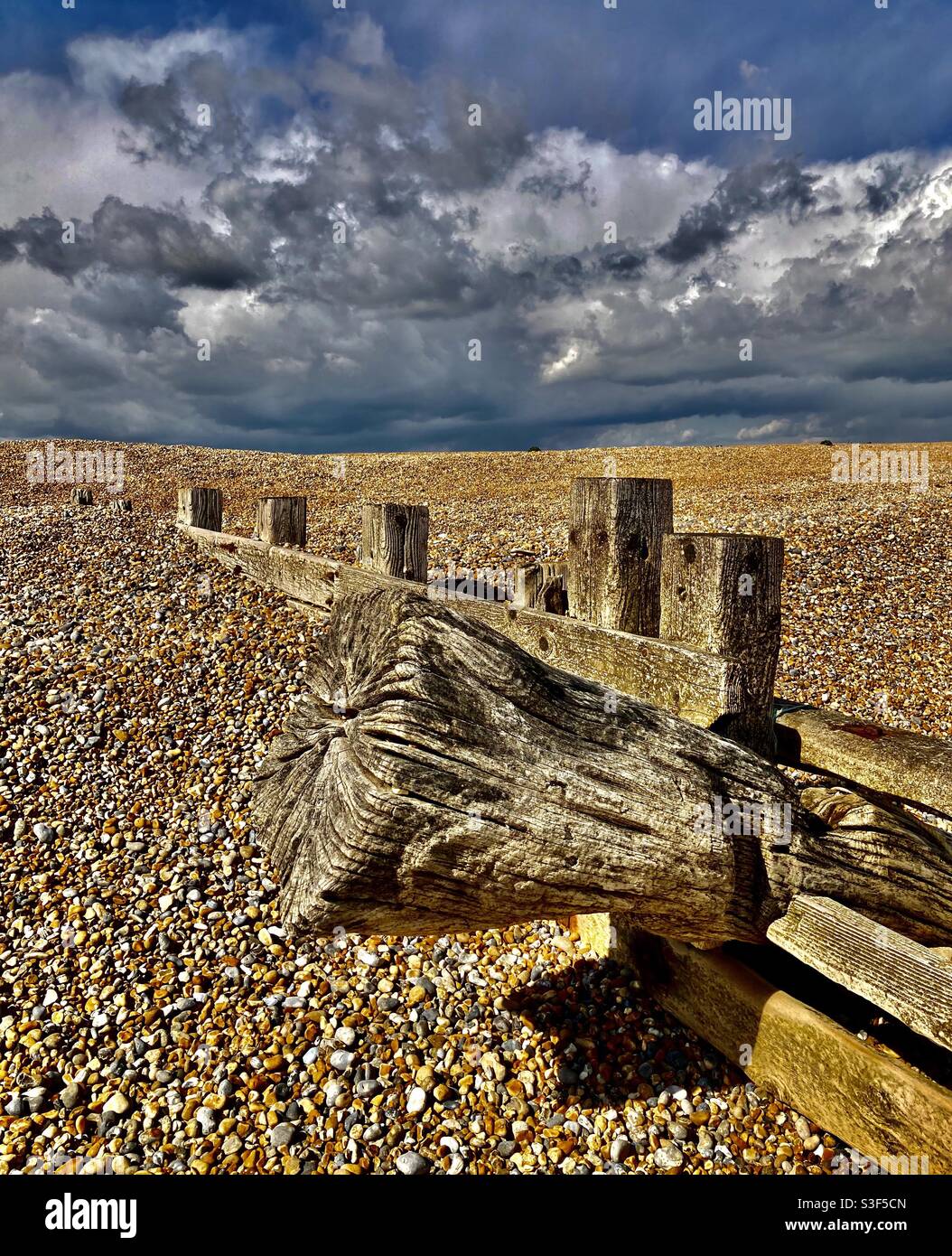Breakwater and beach hi-res stock photography and images - Alamy