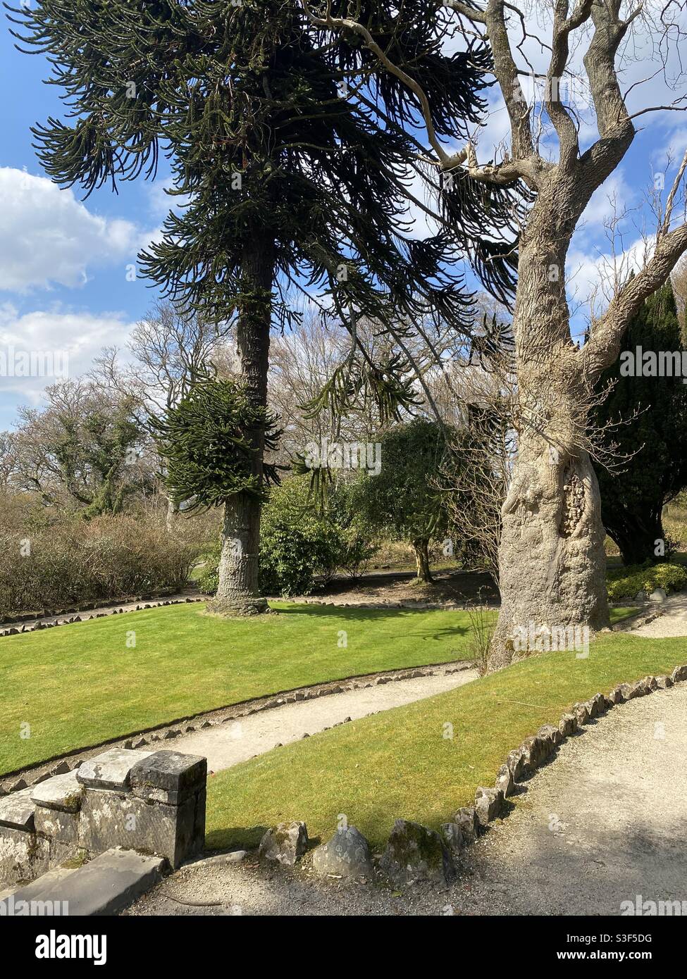 Balloch castles hi-res stock photography and images - Alamy