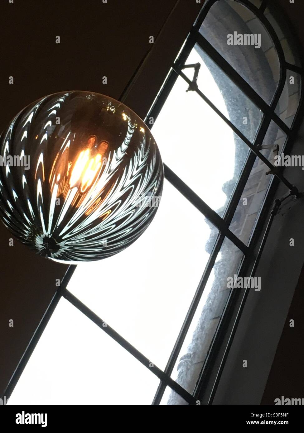 Light at glass hi-res stock photography and images - Alamy