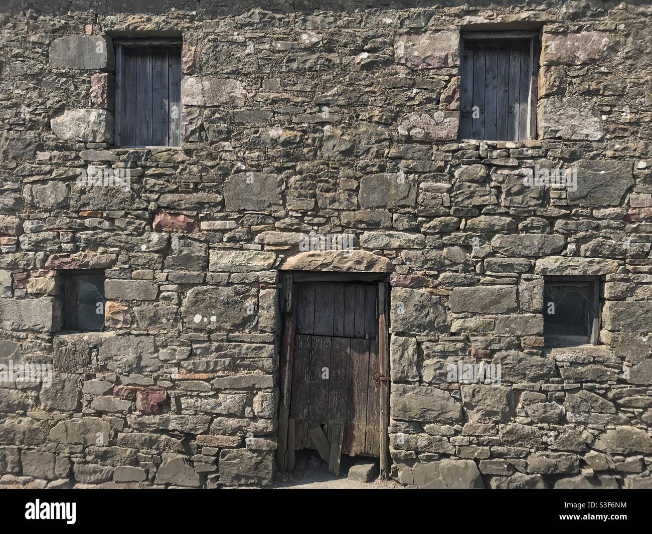 Stone Outhouse High Resolution Stock Photography and Images - Alamy
