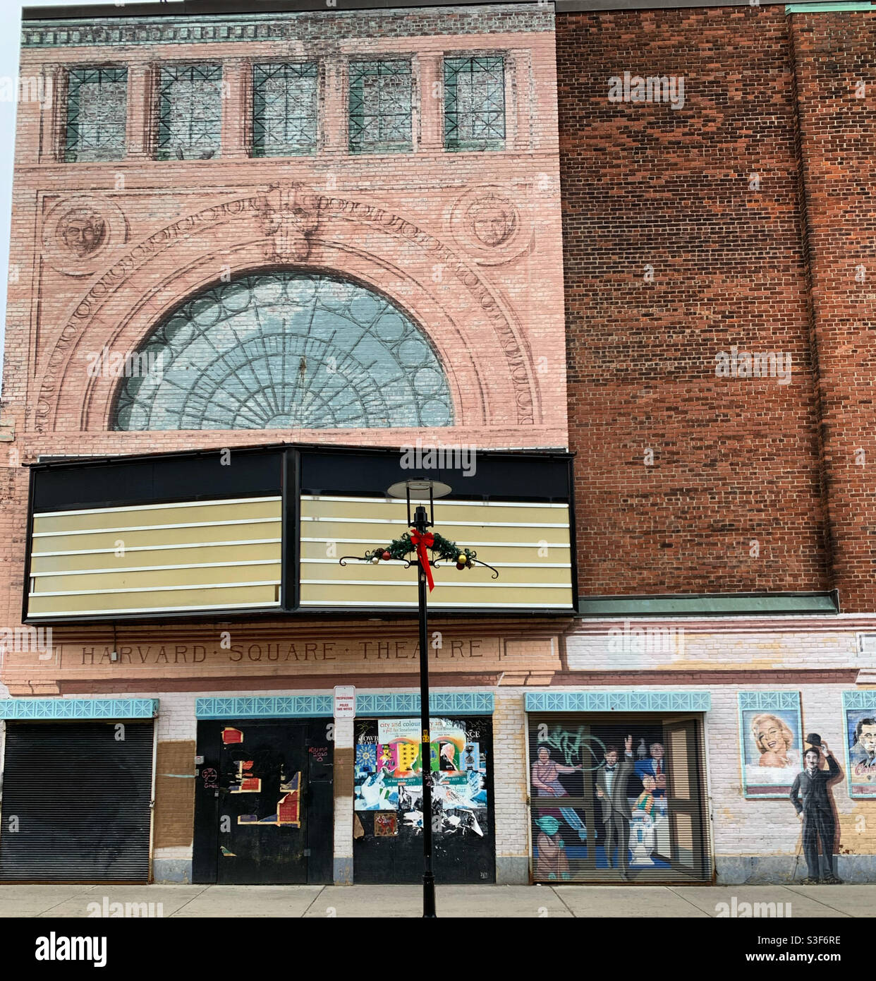 Harvard square theater hi-res stock photography and images - Alamy