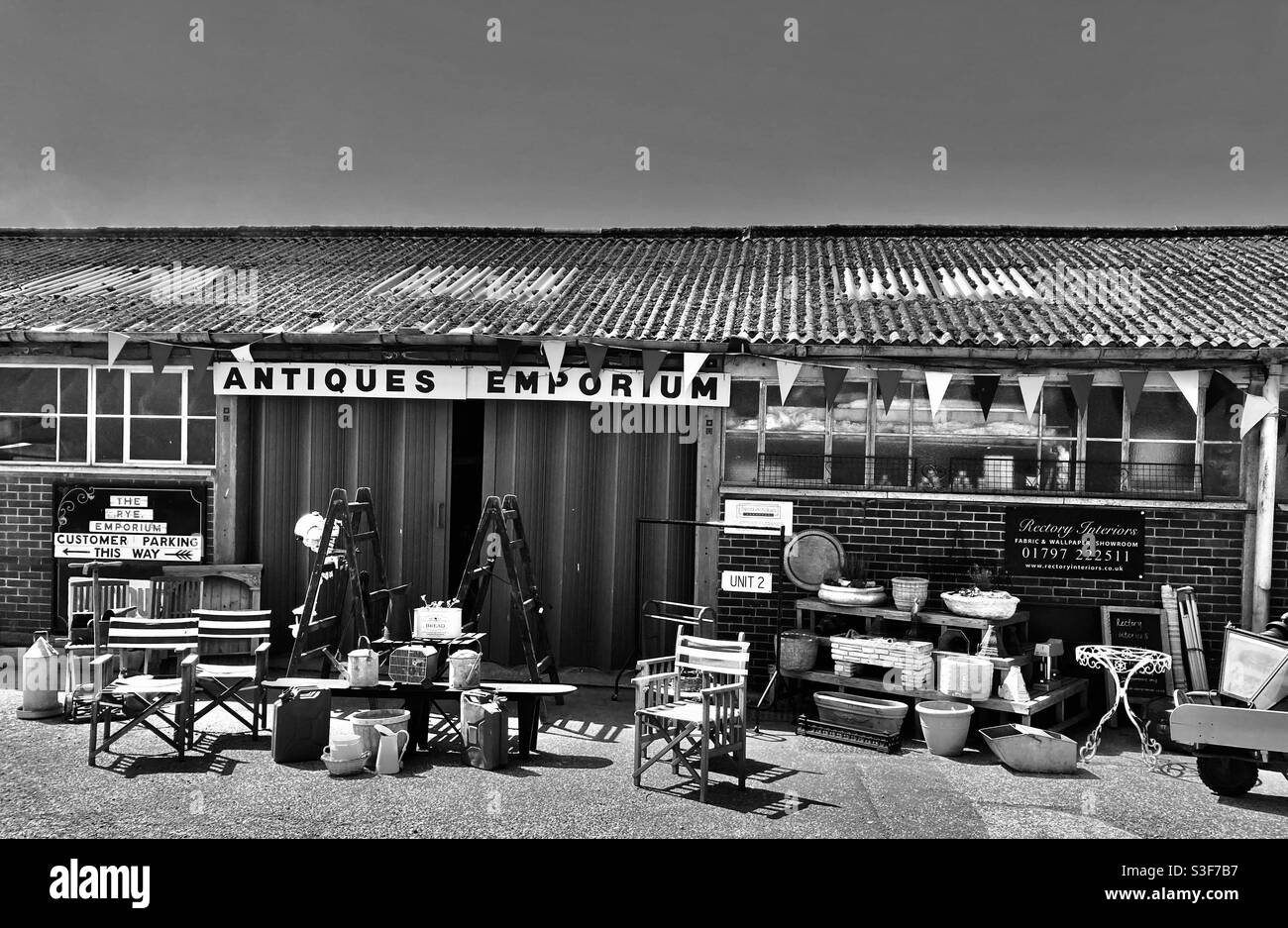 Antique shop rye hi-res stock photography and images - Alamy