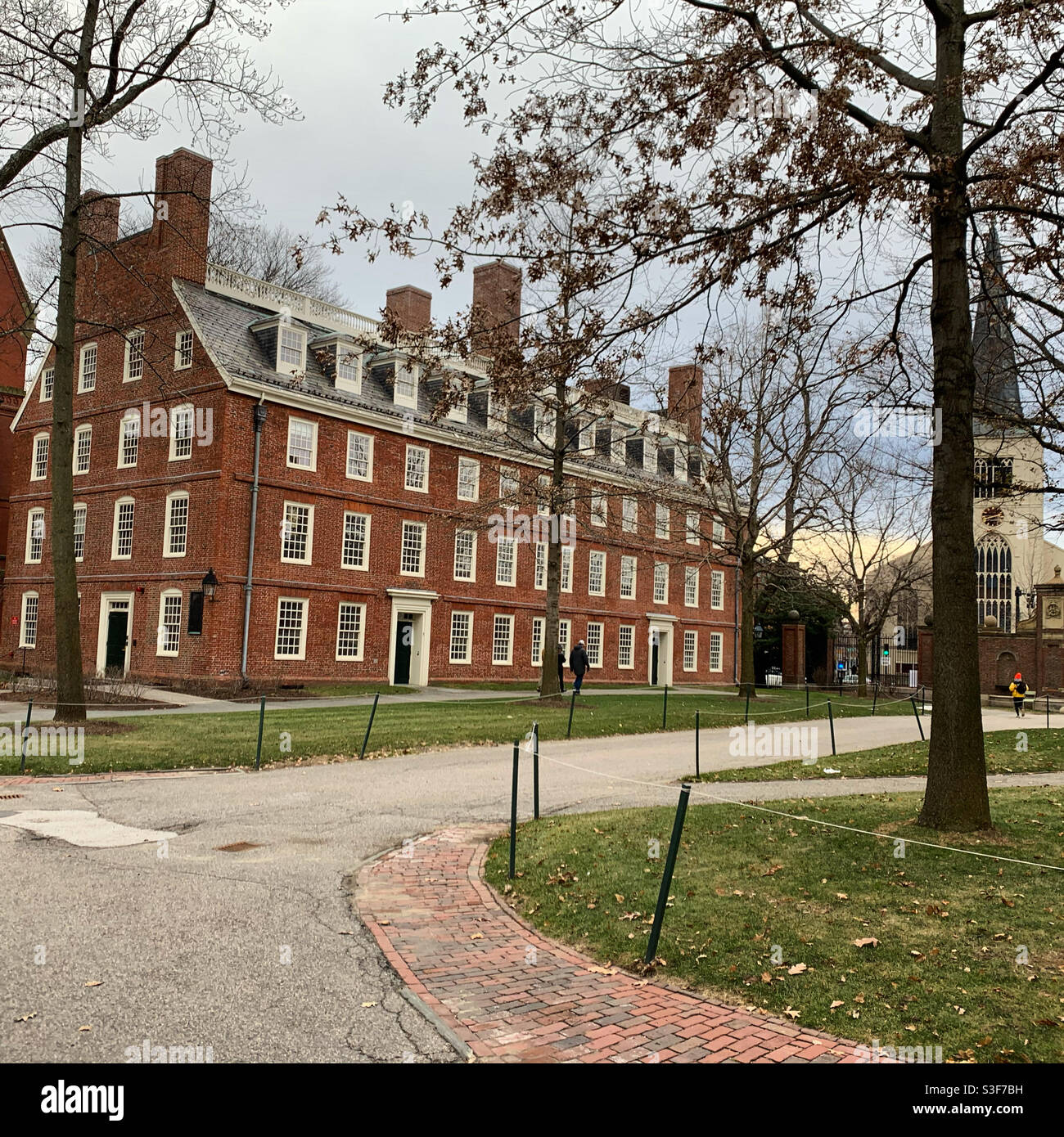 Usa cambridge harvard university campus smartphone stock photos and ...