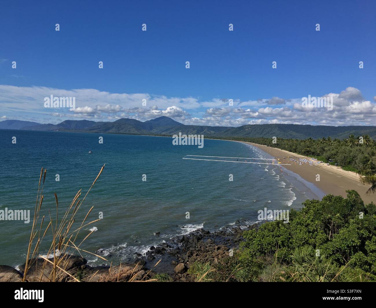 Port Douglas beach Stock Photo - Alamy