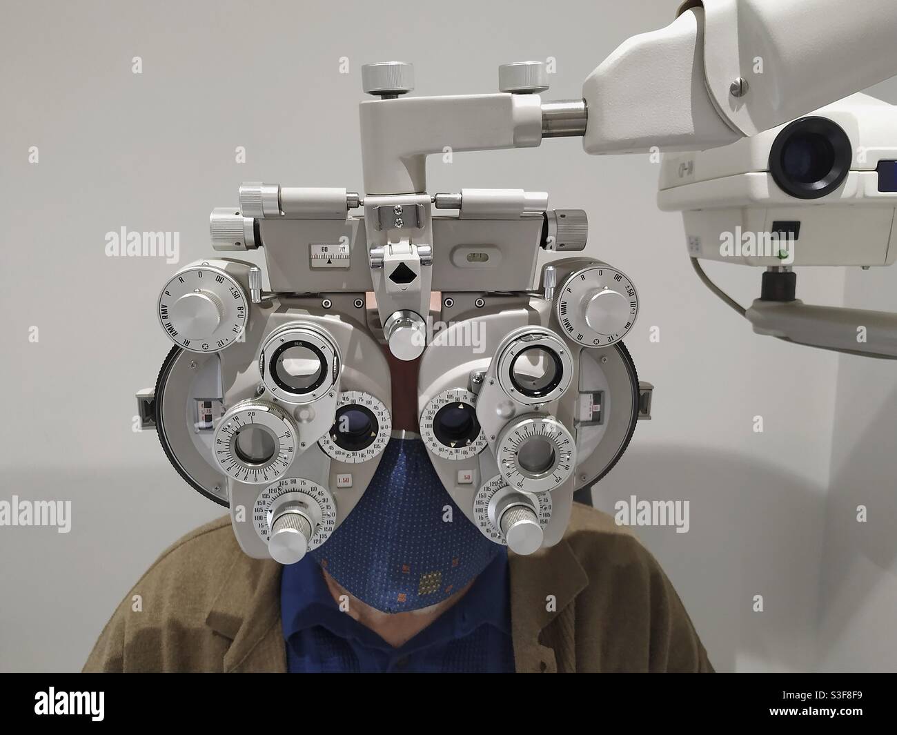 Optometer High Resolution Stock Photography and Images - Alamy
