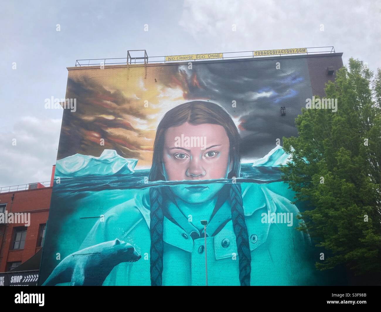 Greta thunberg mural bristol hi-res stock photography and images - Alamy