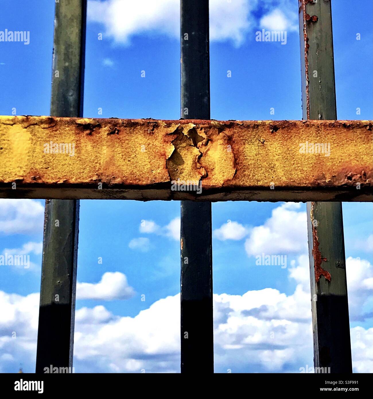 Rusted and deteriorating hi-res stock photography and images - Alamy
