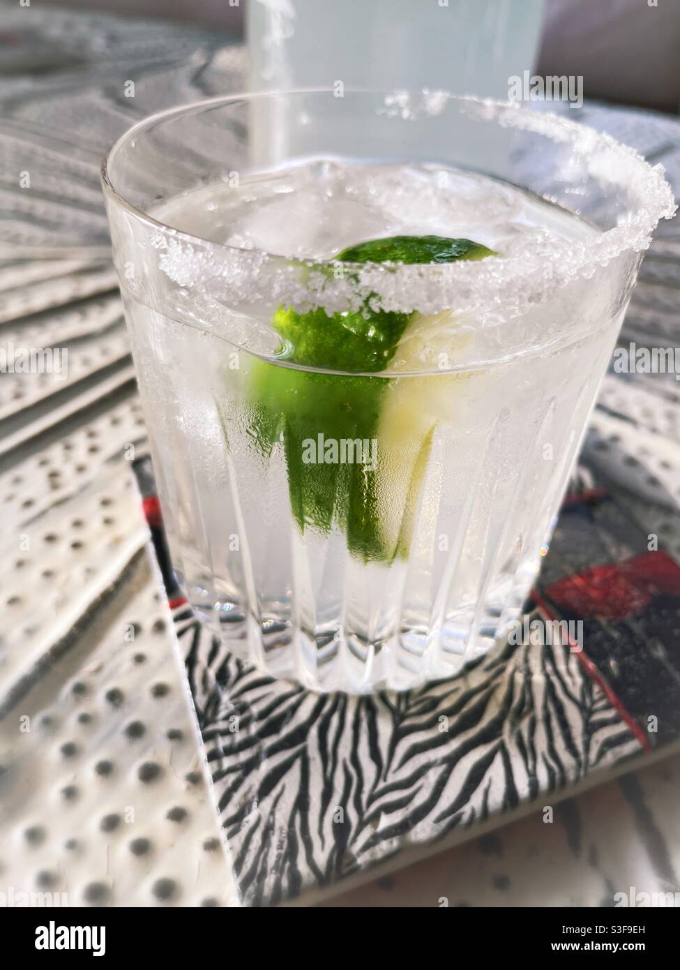 Tequila in rocks glass hi-res stock photography and images - Alamy