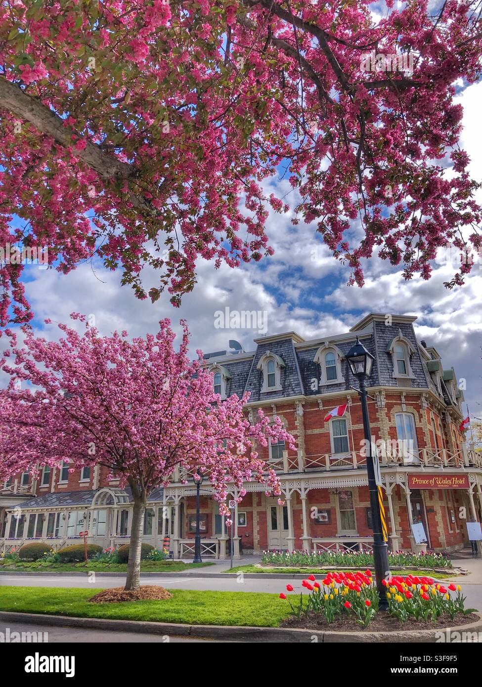 Lake ontario in spring hi-res stock photography and images - Alamy