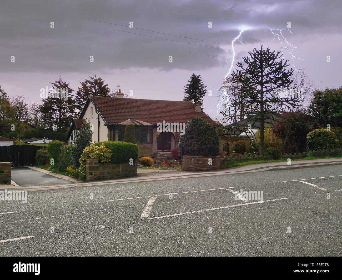 Pudsey yorkshire hi-res stock photography and images - Alamy